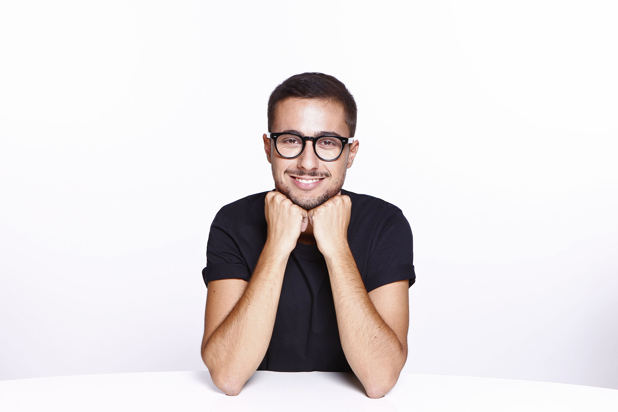 Andrea Pinna de "Le Perle di Pinna", presentatore sul palco arcobaleno ...