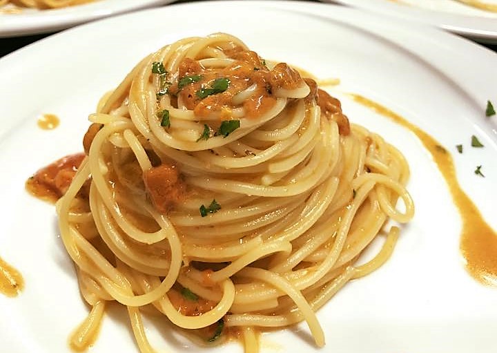 La ricetta Vistanet di oggi: spaghetti ai ricci di mare | Cagliari ...
