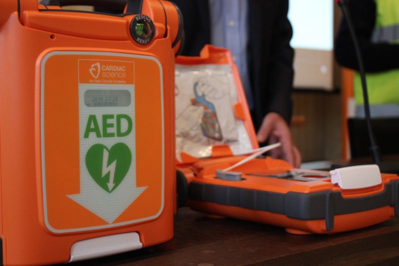A Costa Rei arriva il primo defibrillatore pubblico | Cagliari - Vistanet