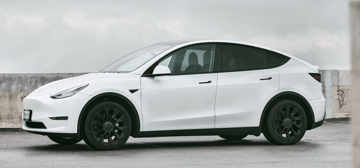 A Cagliari arriva la prima Tesla in sharing d'Italia | Cagliari - Vistanet