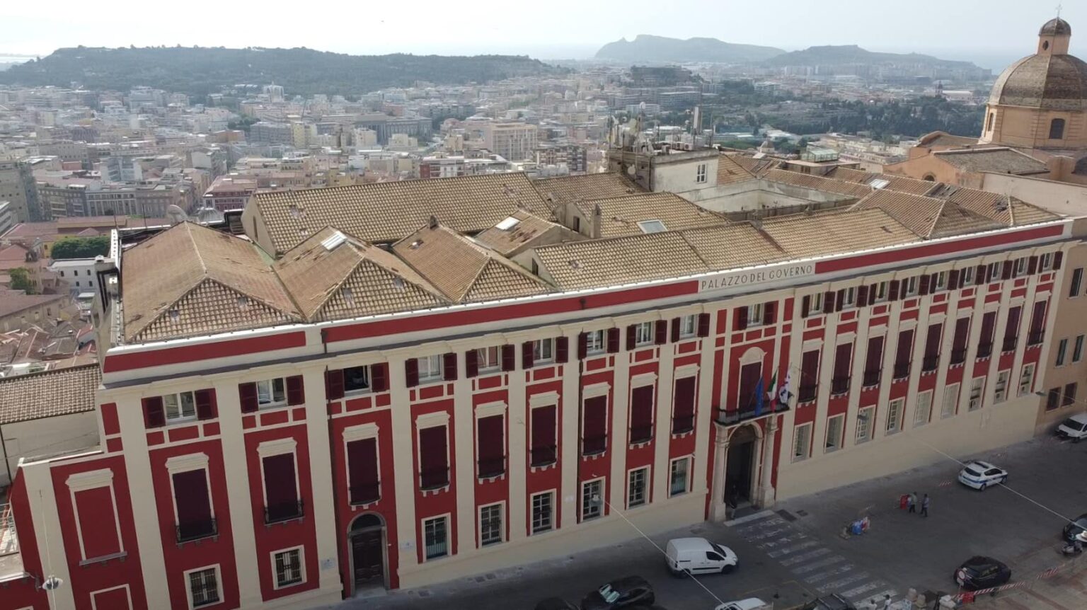 Palazzo Viceregio torna al suo colore originario | Cagliari - Vistanet