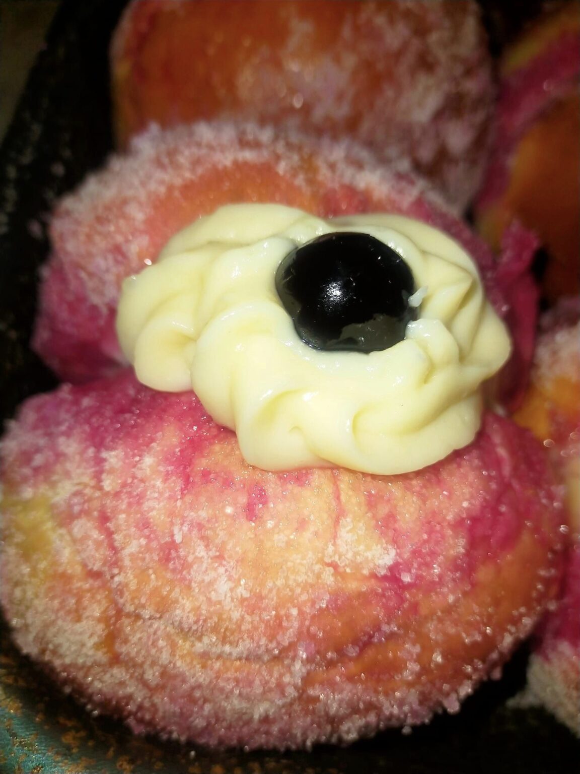 Pesche sarde con crema pasticcera| Cagliari - Vistanet