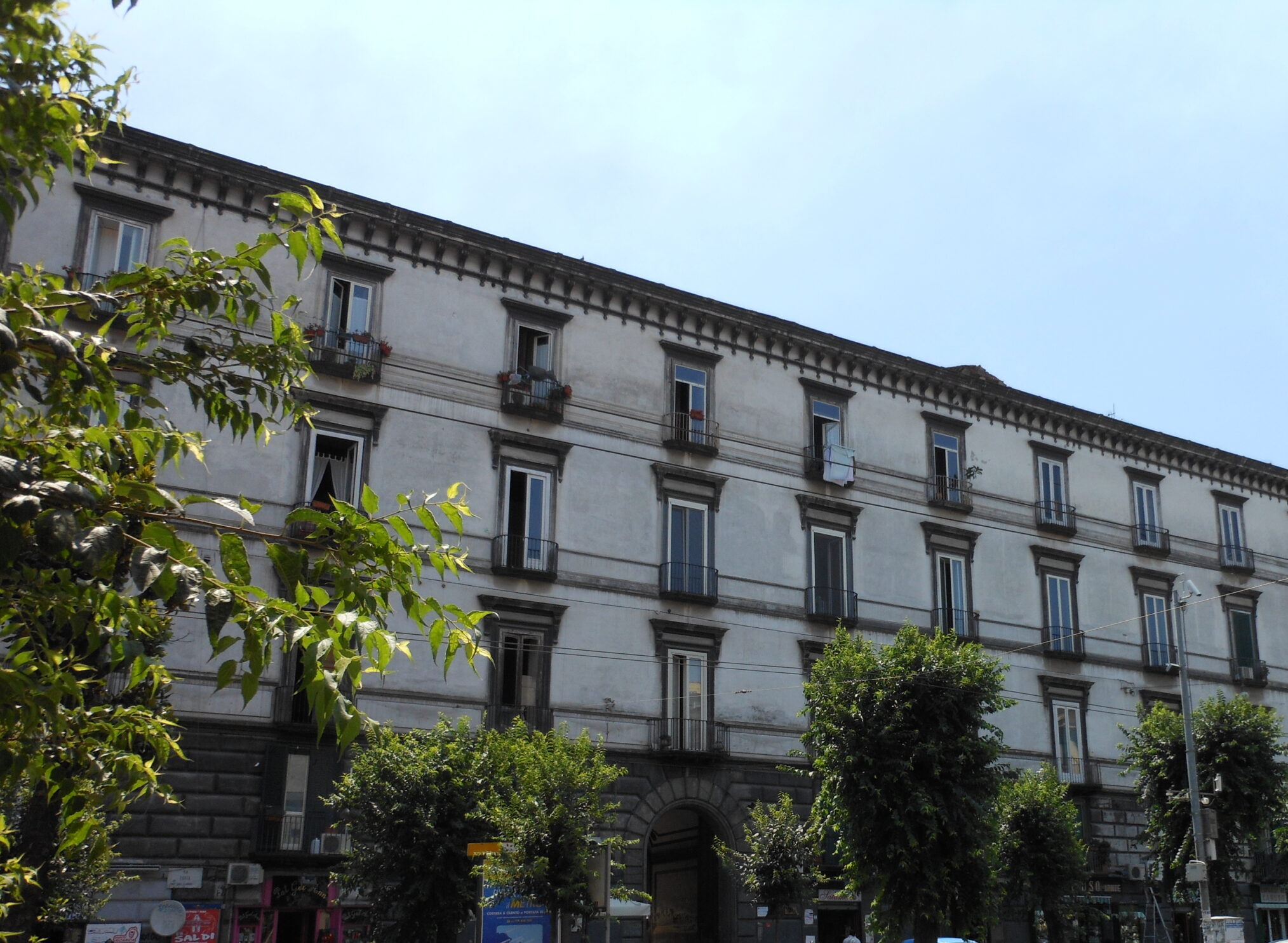 Il Palazzo Ruffo di Castelcicala - napoli.vistanet.it