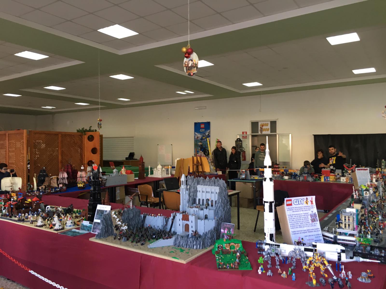 (FOTO) Mattoncini Lego a Selargius. Le foto delle opere realizzate con i Lego in mostra questo ...