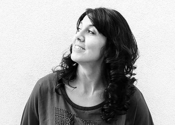 La storia dell'artista Valentina Loche | Ogliastra - Vistanet