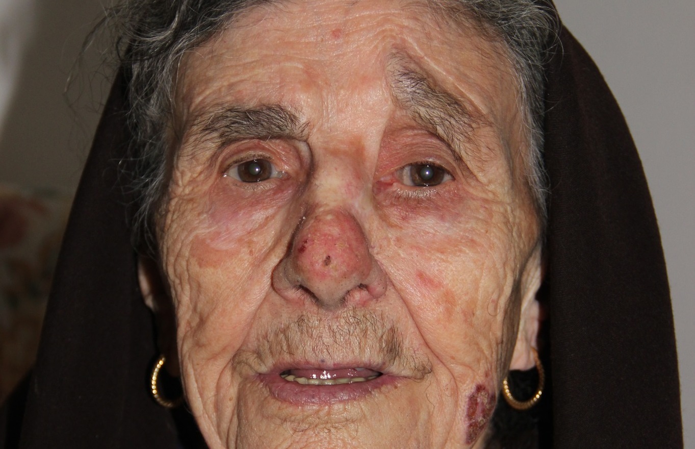 Tzia Gioacchina di Talana festeggia 102 anni a Lotzorai: un secolo di ...