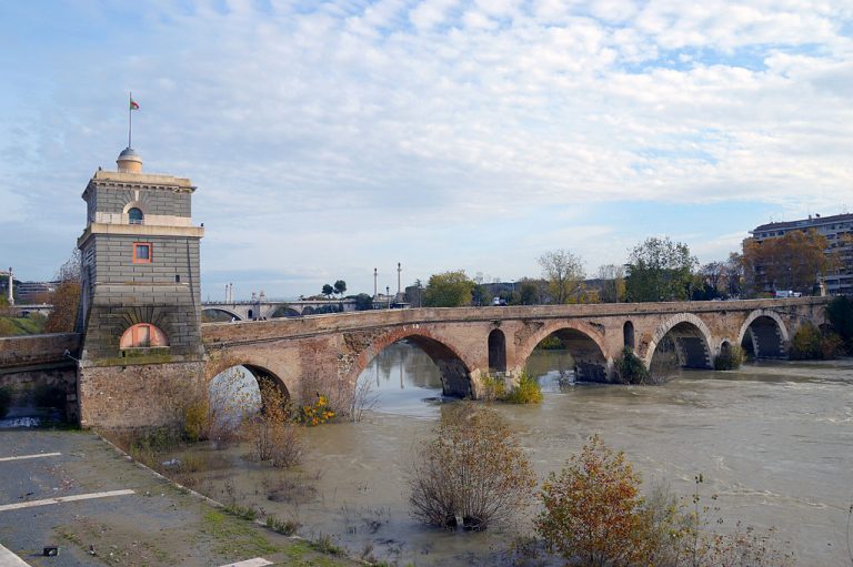Ponte Milvio, il ponte più amato e più antico di Roma
