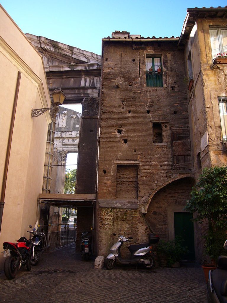 Tutte le torri medievali di Roma